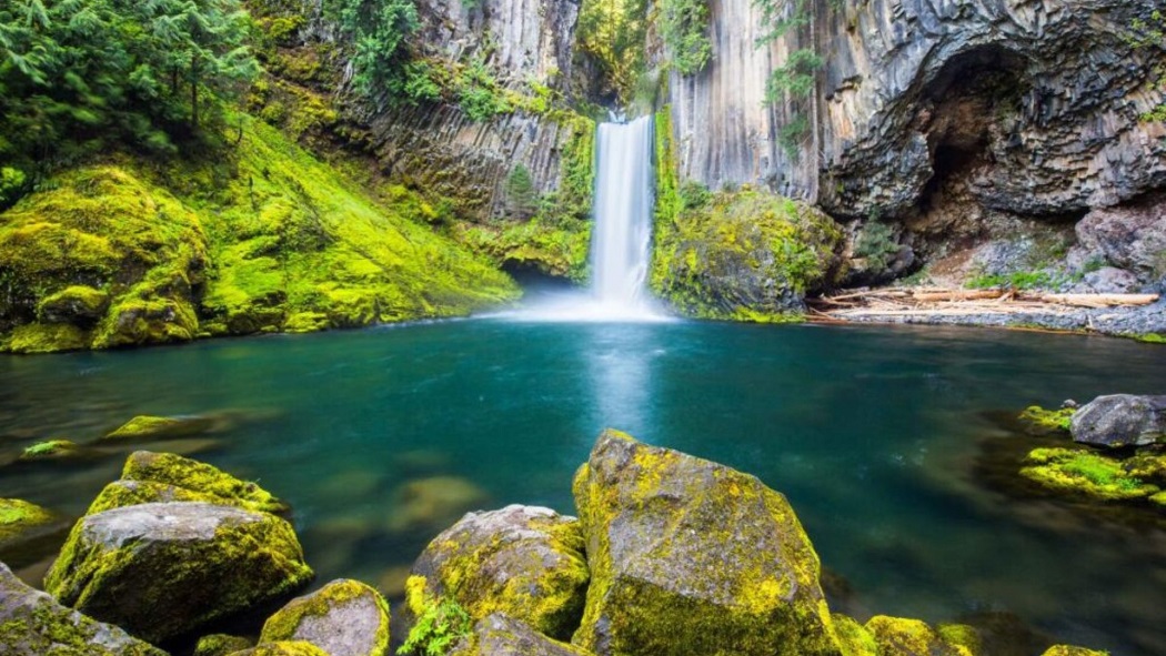 Waterfalls near Klamath Falls - Klamath Sports and News